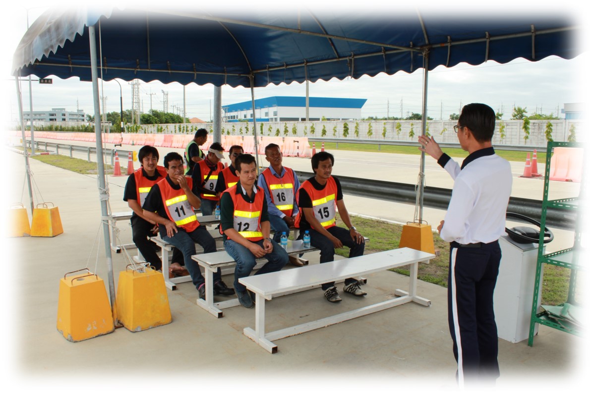 Commuting Bus - TT Techno-Park Co., Ltd. (TTTP)